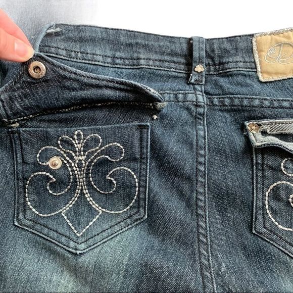 Dereon | Jeans | 325 Dereon Dark Washskinnyjeans Embellished Distress ...